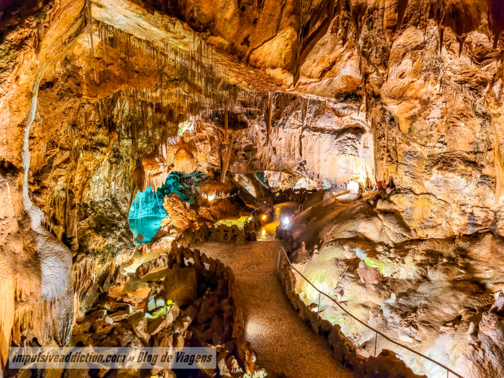 Mira de Aire Caves in Central Portugal | How to visit?